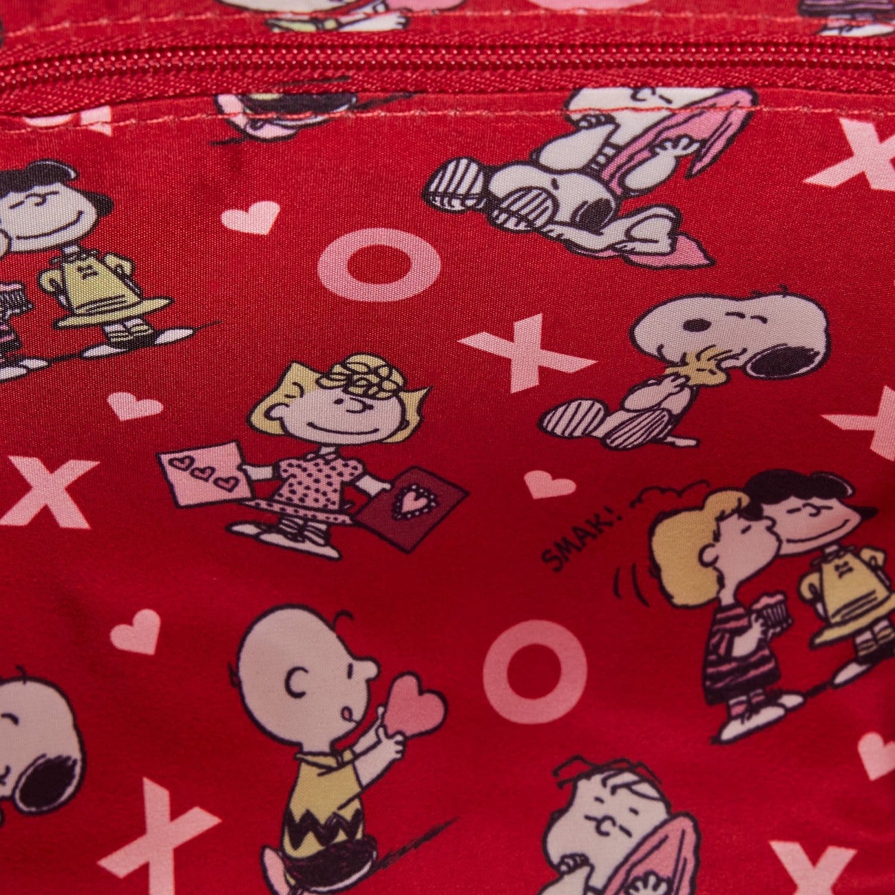Peanuts by Loungefly Crossbody Bag Snoopy XO | peanuts | Elbenwald