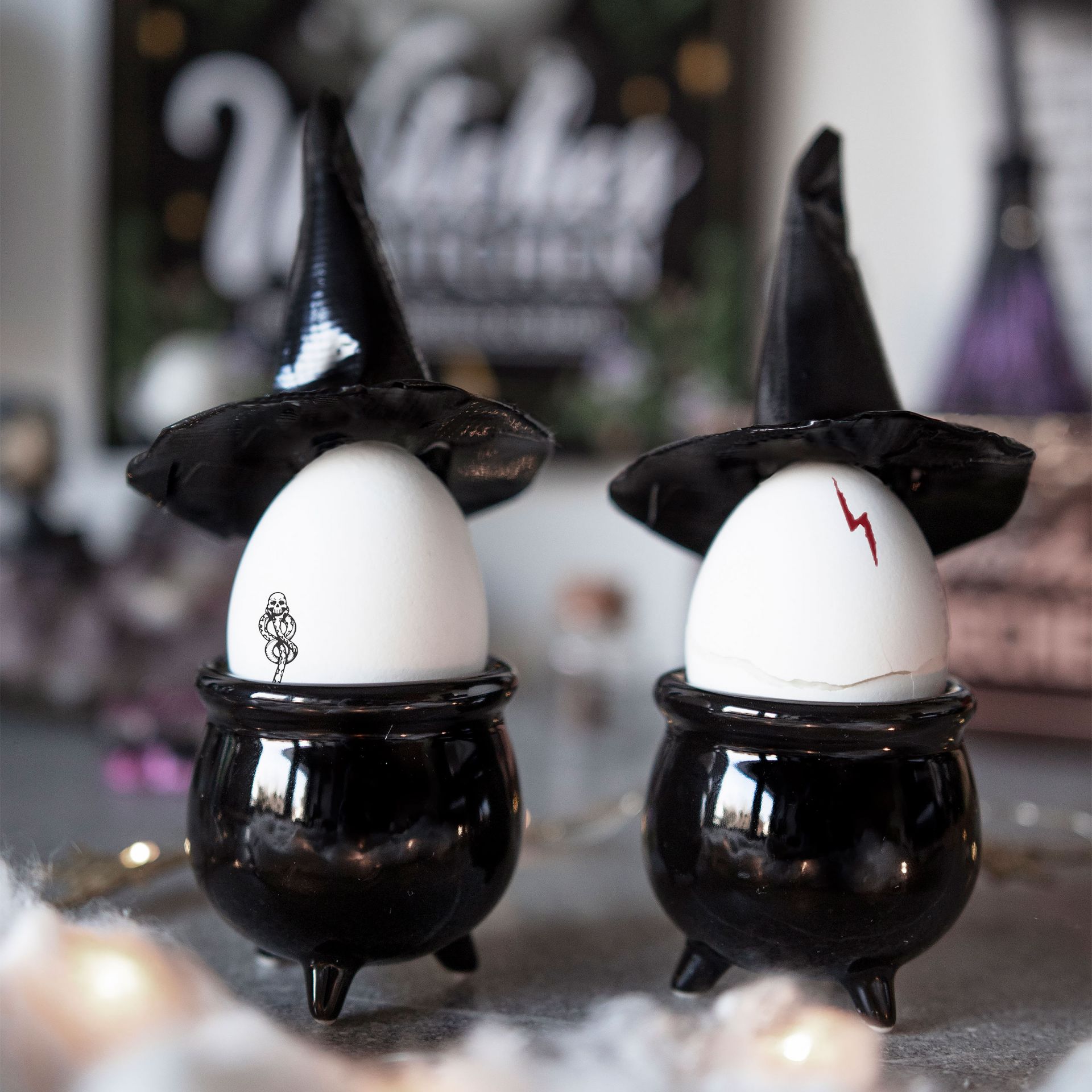 Cauldron egg cup set for Harry Potter fans | Elbenwald