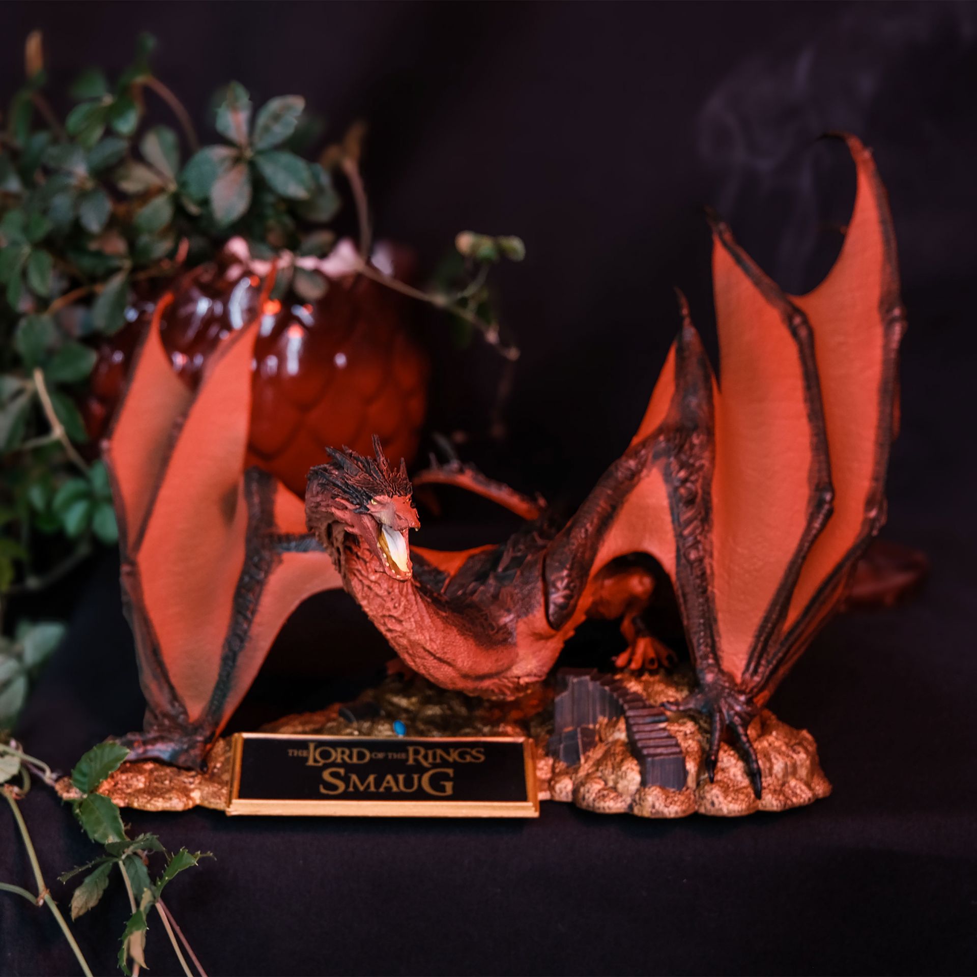The Lord of the Rings - Smaug Figure | Elbenwald