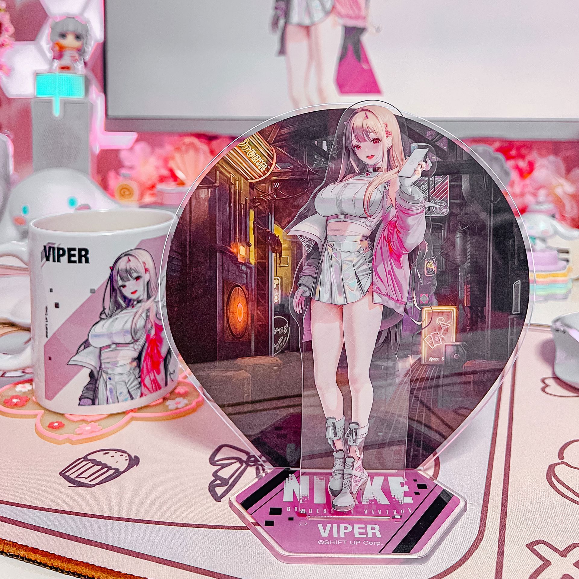 Goddess of Victory: Nikke - Viper Acrylic Figure | Elbenwald