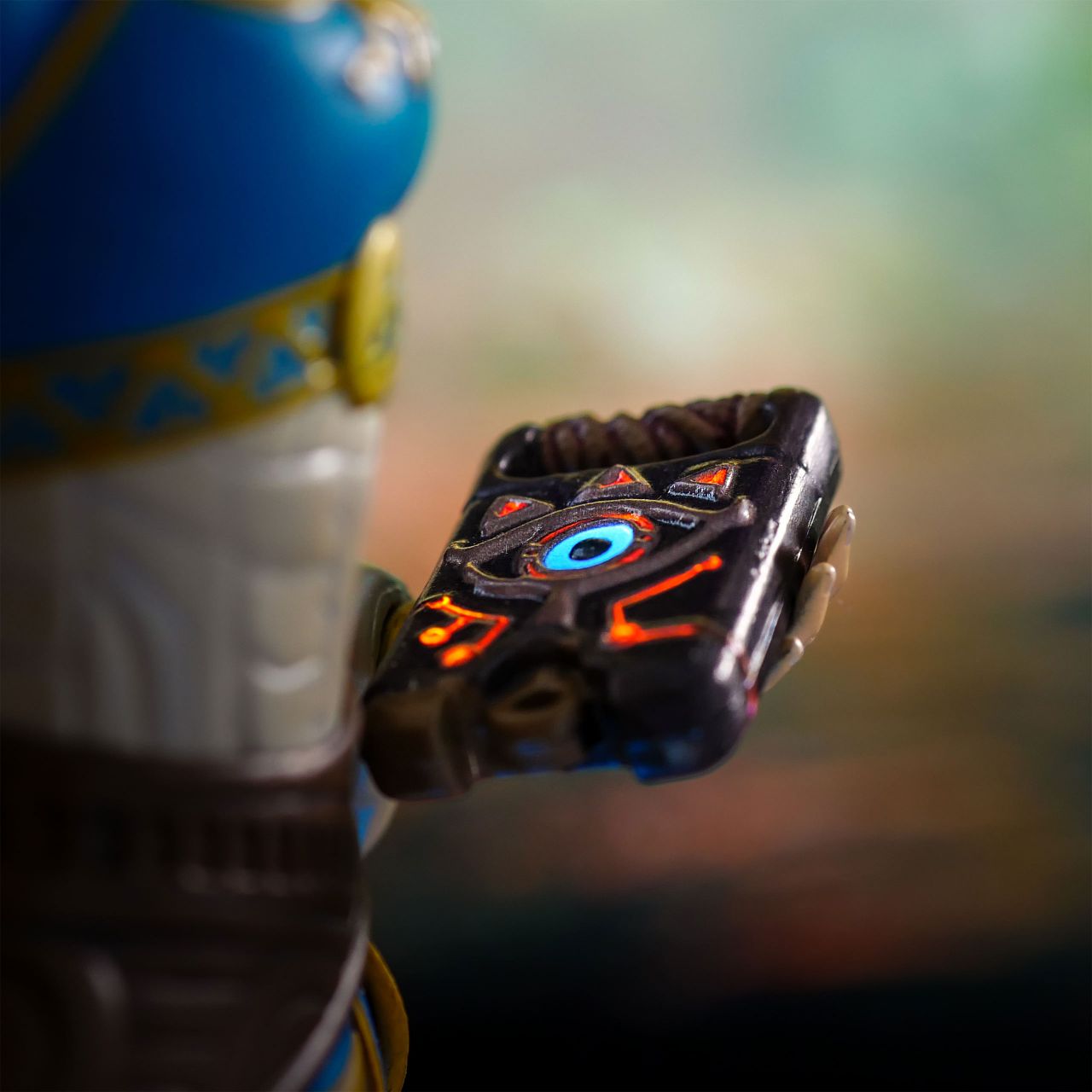 The Legend of Zelda - Breath of the Wild Zelda Statue Collector's ...