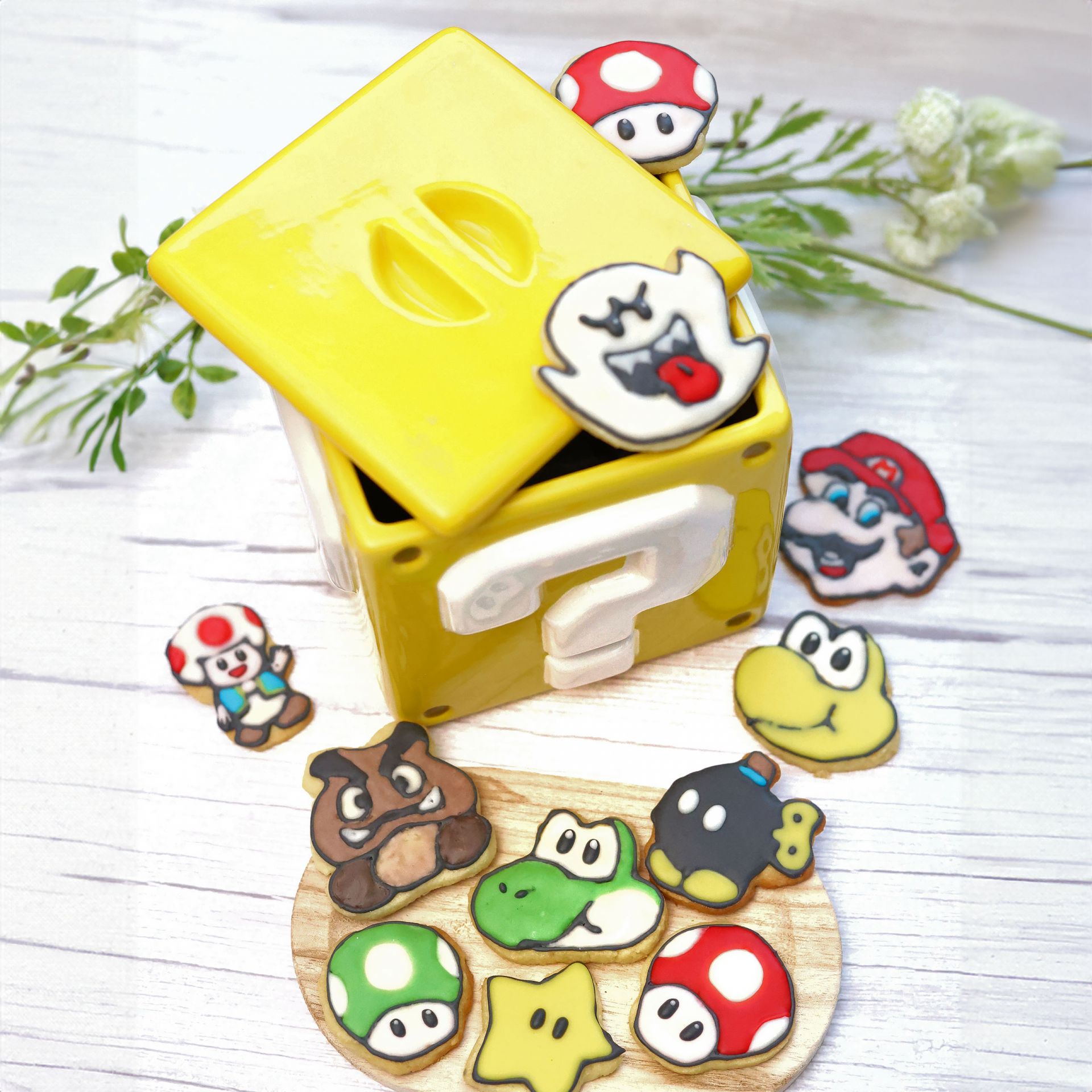Super Mario - Question Mark Can | Elbenwald