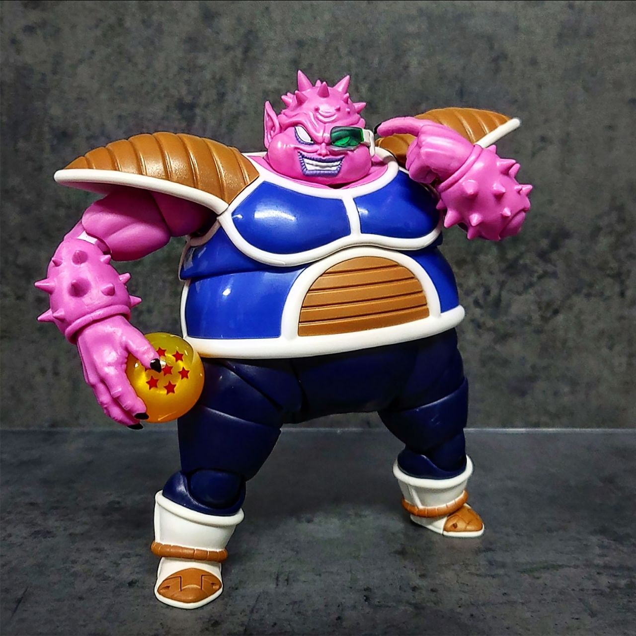 Dragon Ball Z - Dodoria Action Figure | Elbenwald