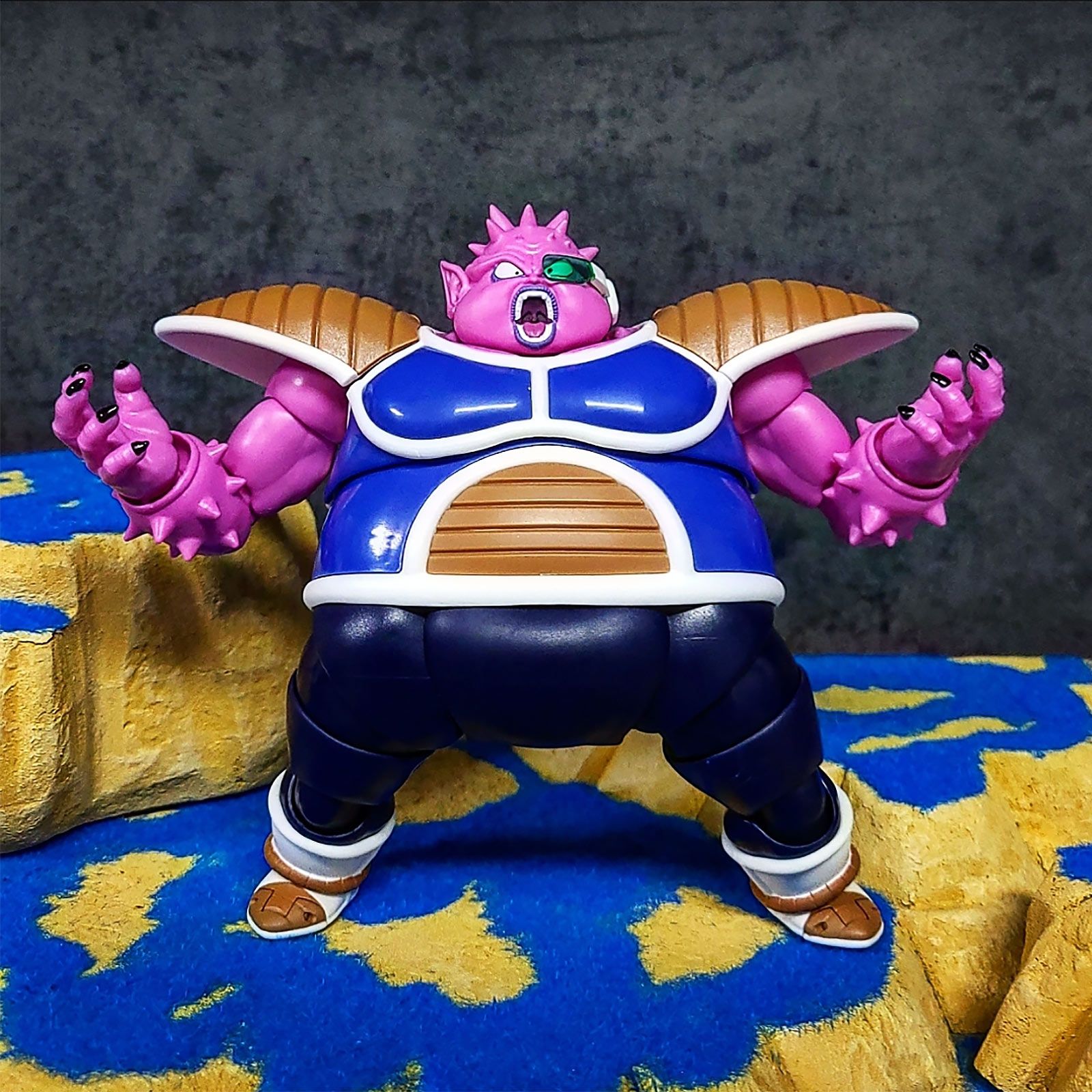 Dragon Ball Z - Dodoria Action Figure | Elbenwald