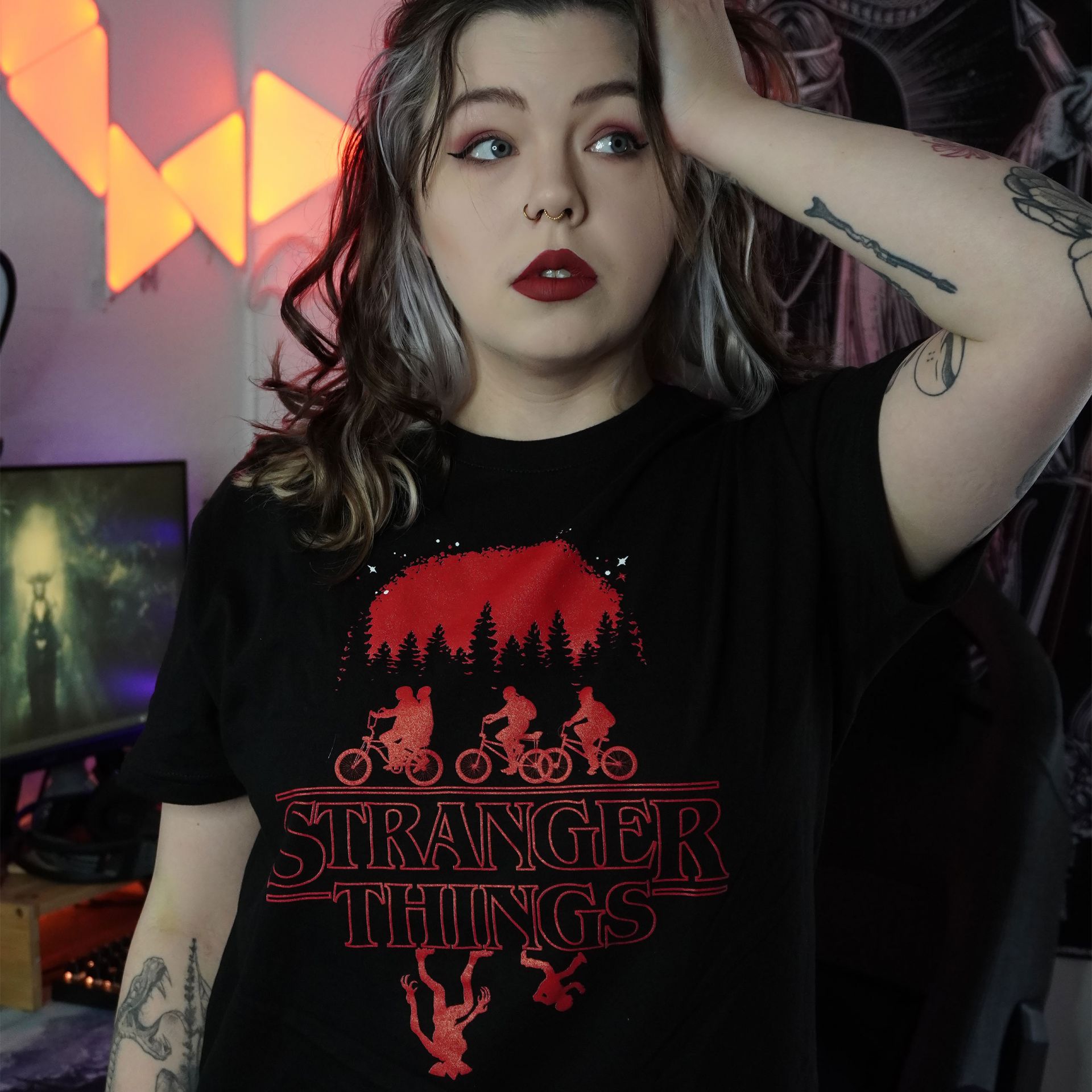 Stranger Things - Silhouette T-Shirt black | Elbenwald