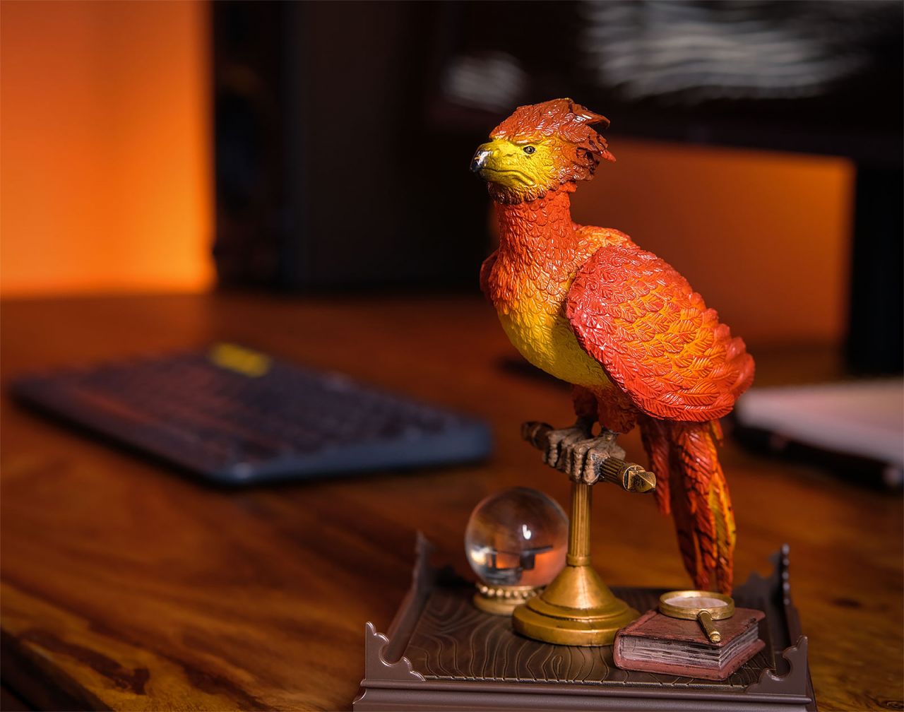 Fawkes - Harry Potter Magical Creatures Figure | Elbenwald