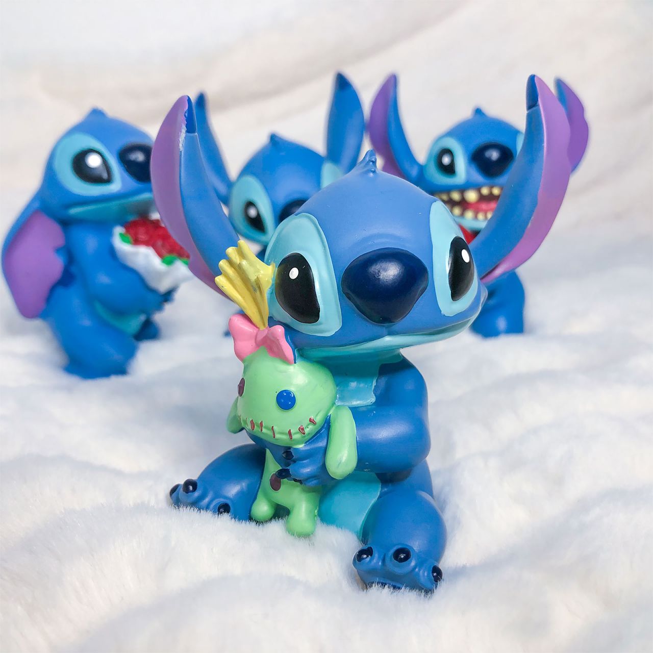 Lilo & Stitch - Stitch Figure with Doll | Elbenwald