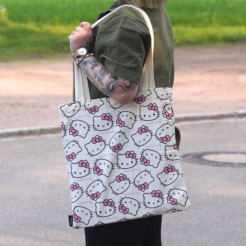 Hello Kitty Fanartikel kaufen | Elbenwald
