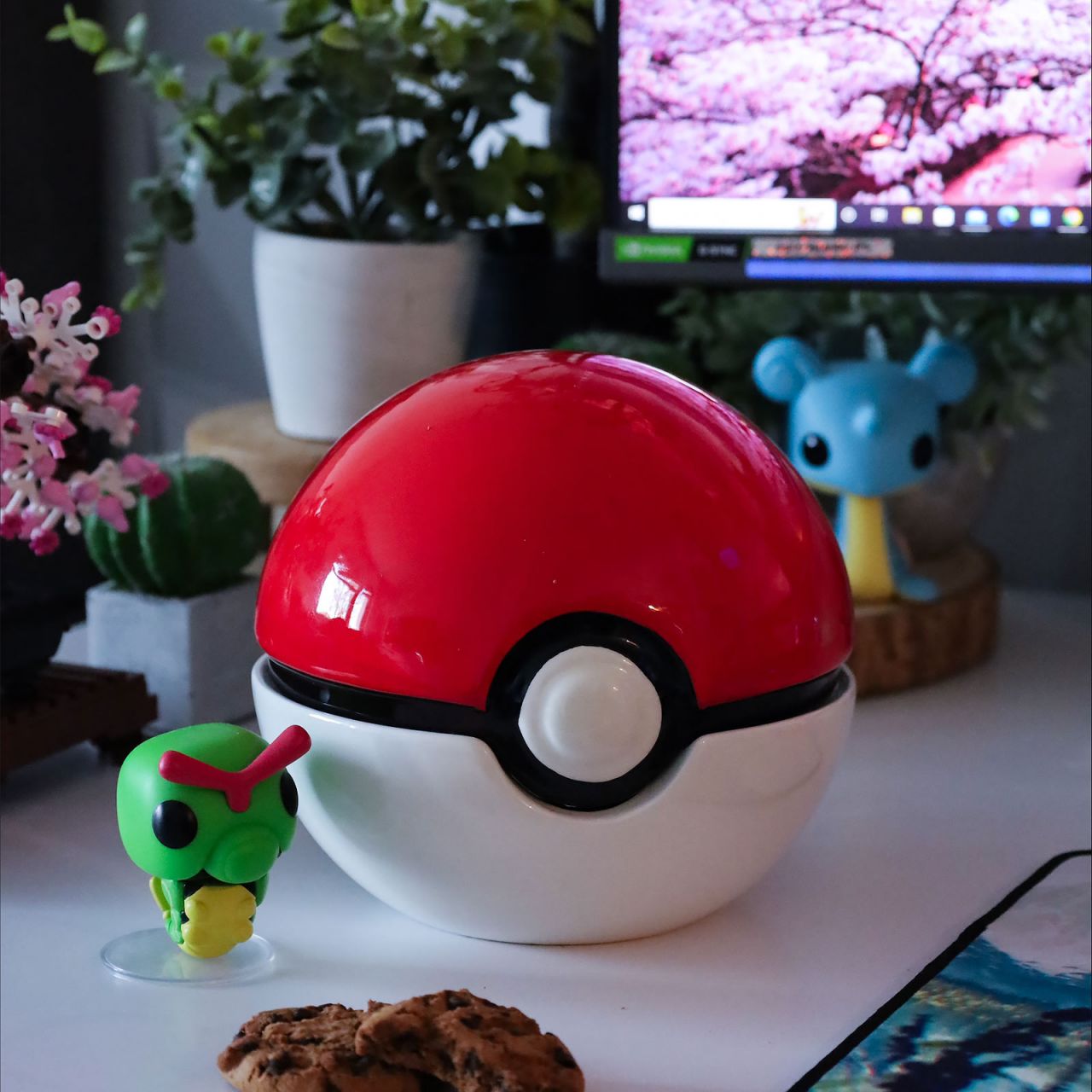 Pokemon - Pokeball Cookie Jar | Elbenwald