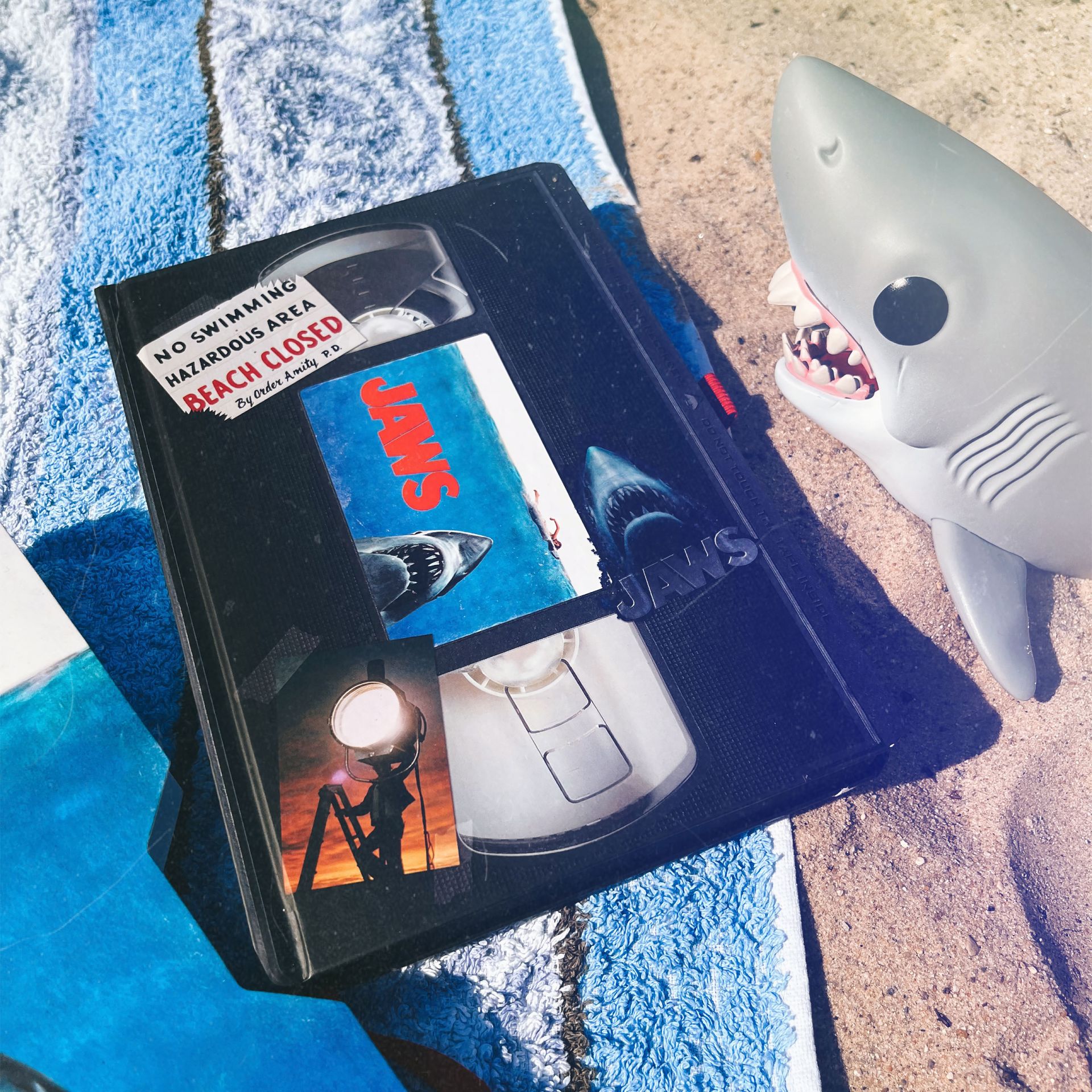 Jaws - Beach Closed VHS Premium Notebook A5 | Elbenwald