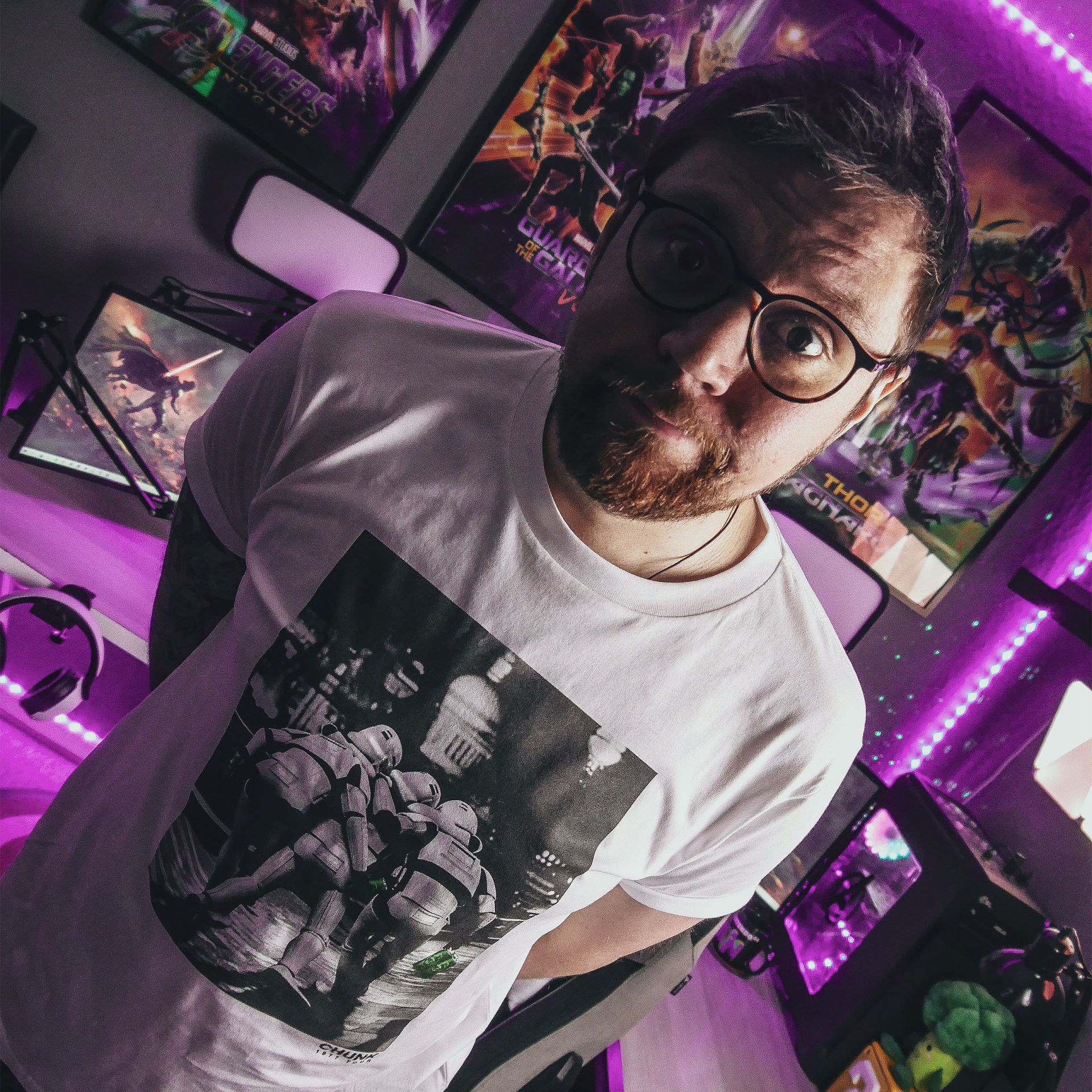 Imperial Fighters at Night T-Shirt for Star Wars Fans | Elbenwald