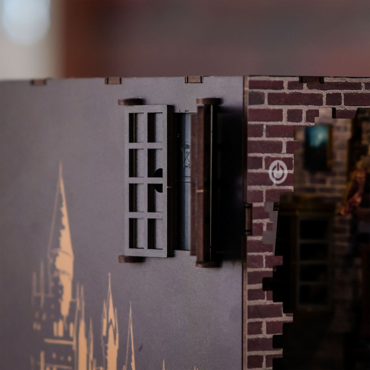 Harry Potter - Diagon Alley Book Nook Model Kit Wood | Elbenwald