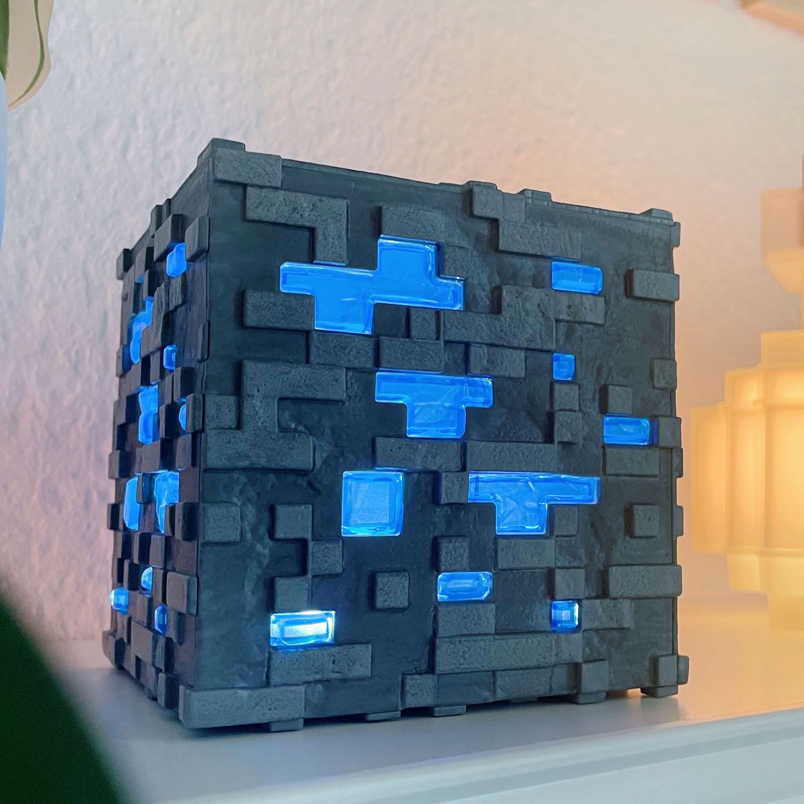 Minecraft - Diamond Ore Table Lamp | Elbenwald