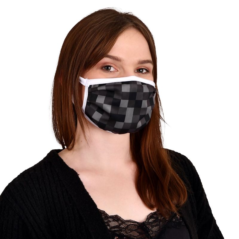 Pixel face mask for Minecraft fans | Elbenwald