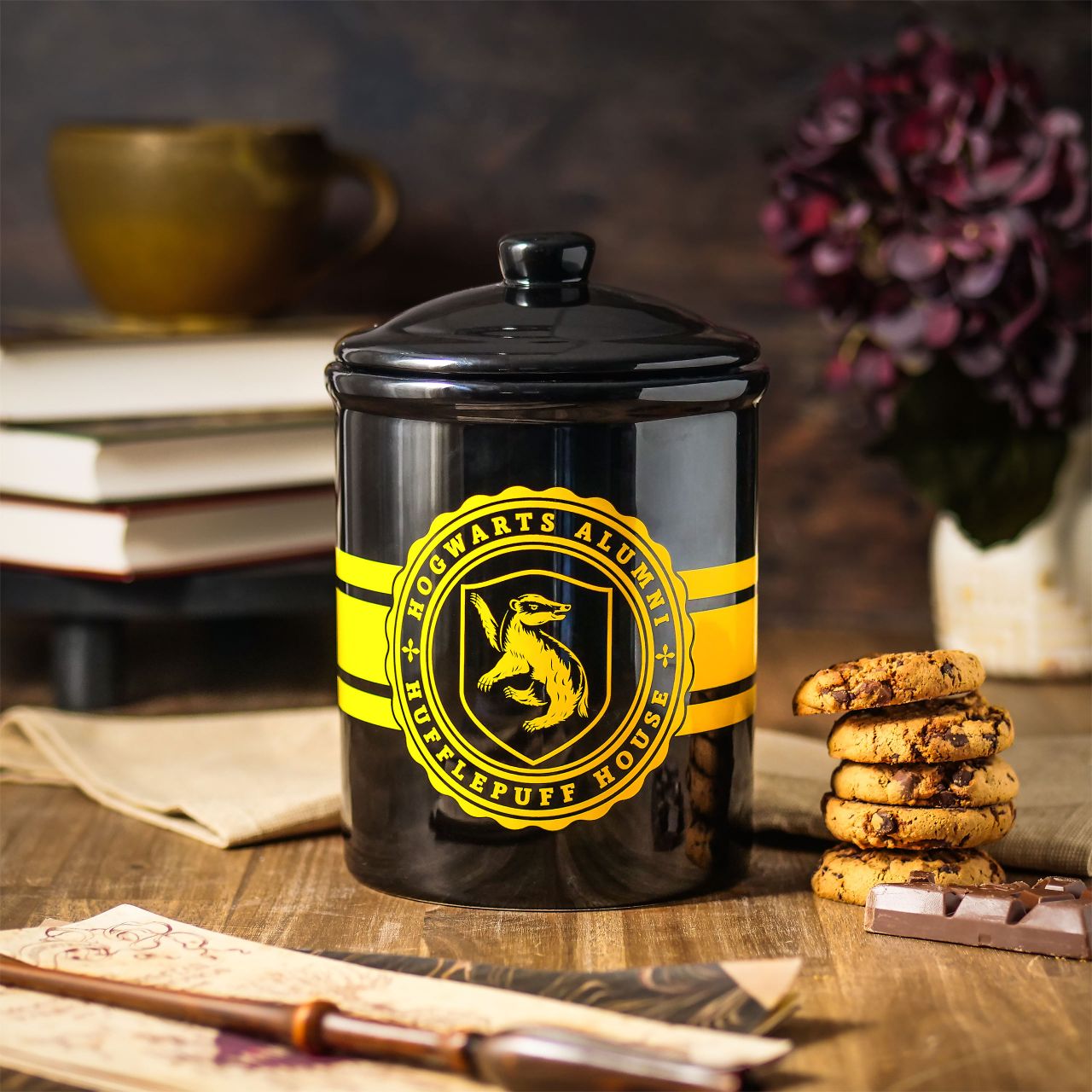 Hufflepuff Hogwarts Alumni Cookie Jar - Harry Potter | Elbenwald