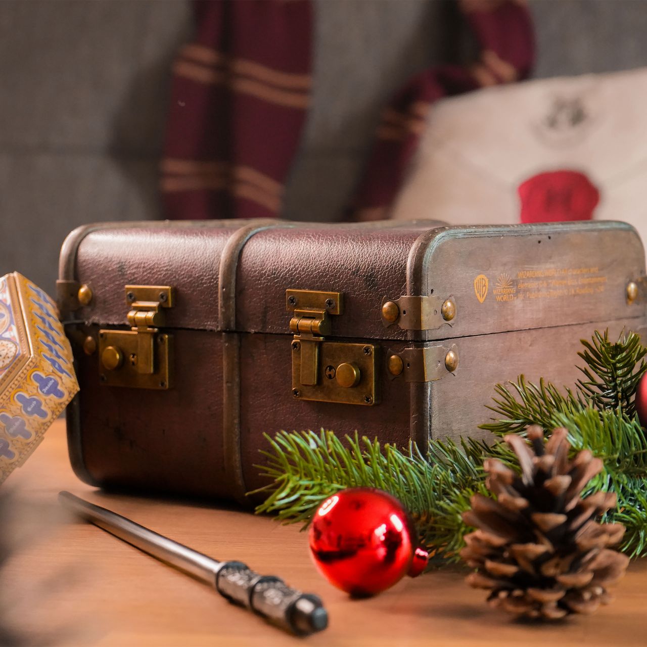 Harry Potter - Hogwarts Koffer Adventskalender | Elbenwald