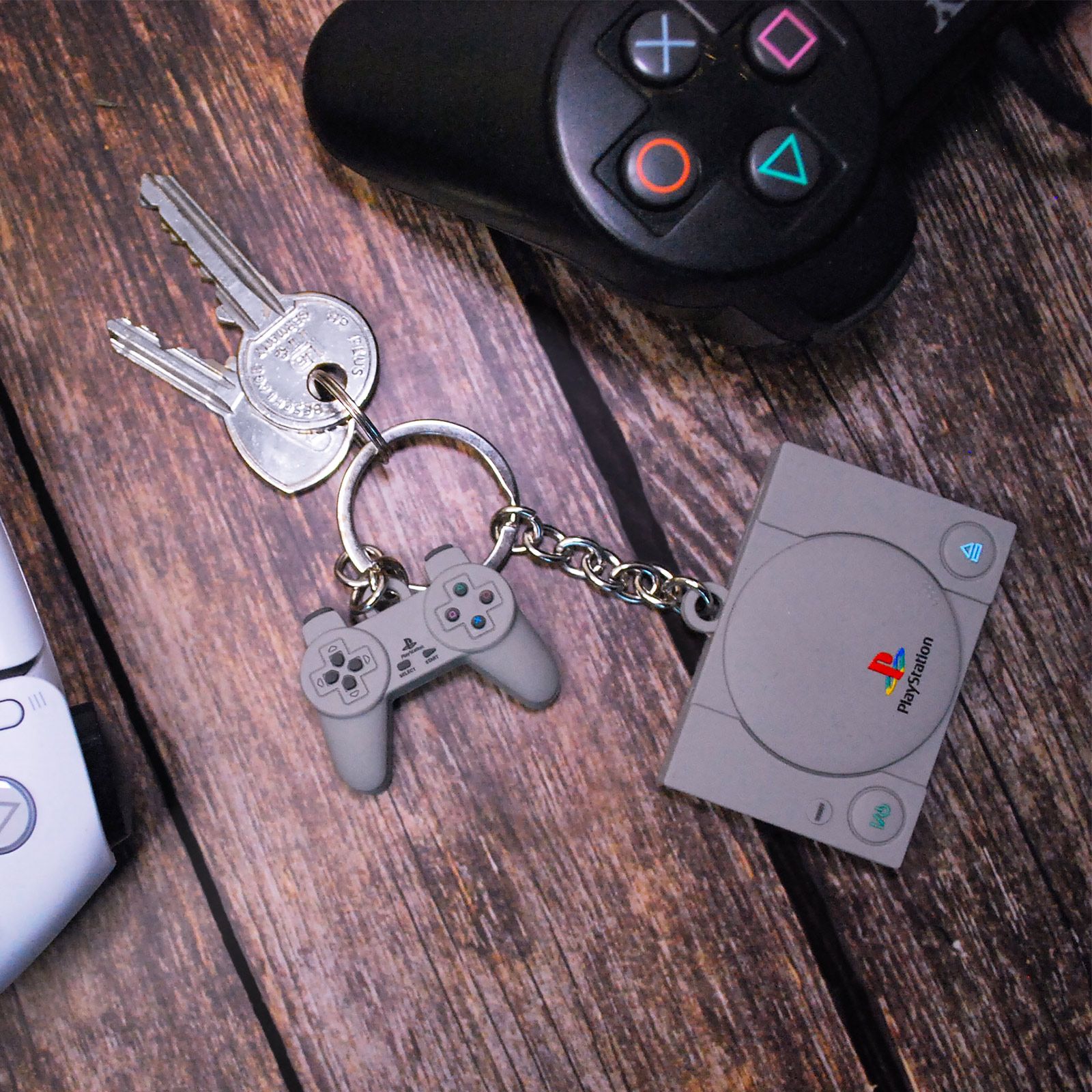 PlayStation - Console & Controller Keychain | Elbenwald