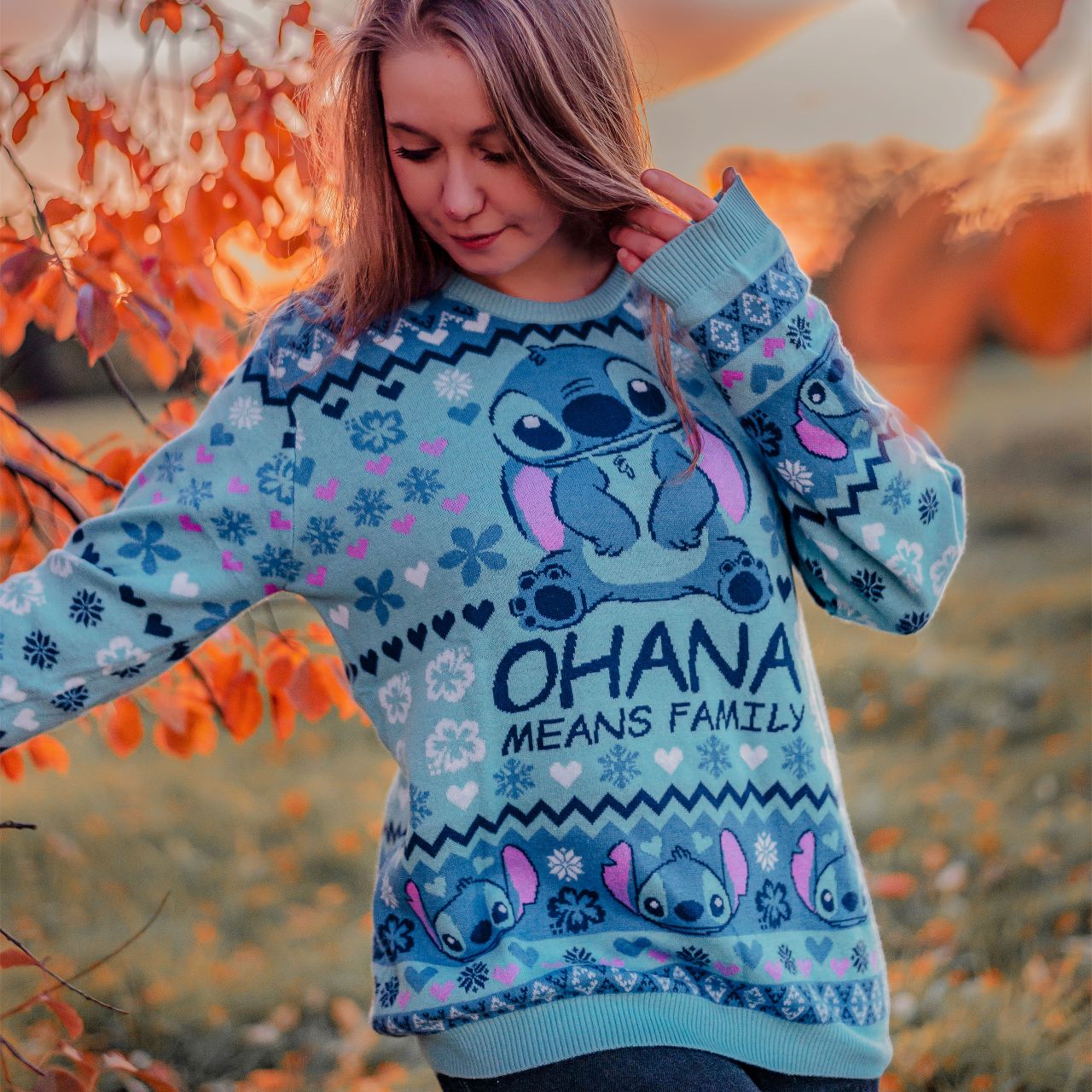 Lilo & Stitch - Ohana Means Family Knitted Sweater | Elbenwald