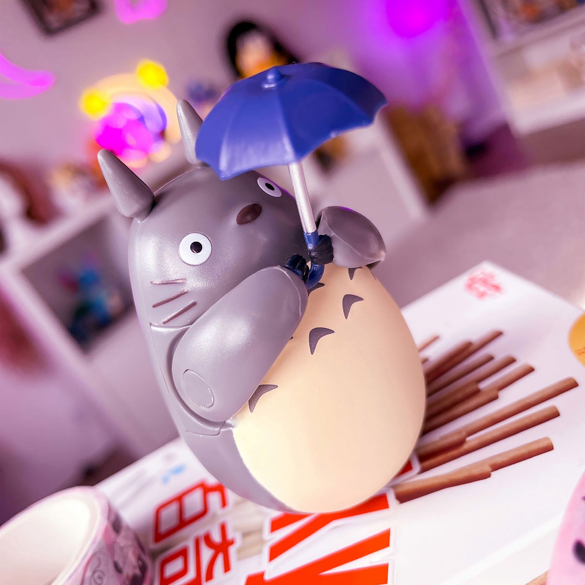 Totoro - Miminzuku Oh-Totoro Roly-Poly Figure with Umbrella | My ...