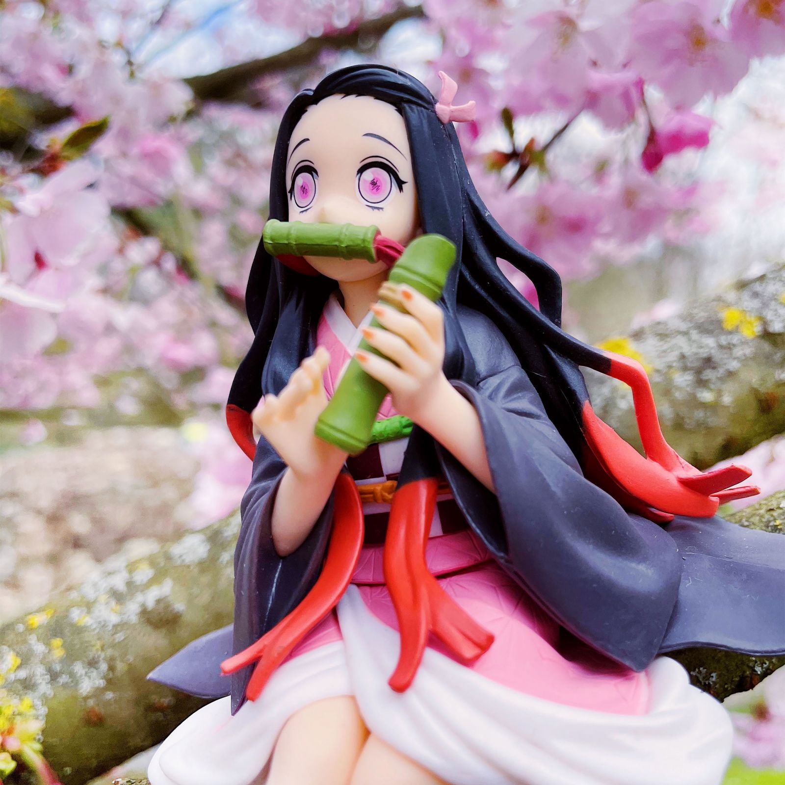 Demon Slayer - Nezuko Kamado sitting | Elbenwald