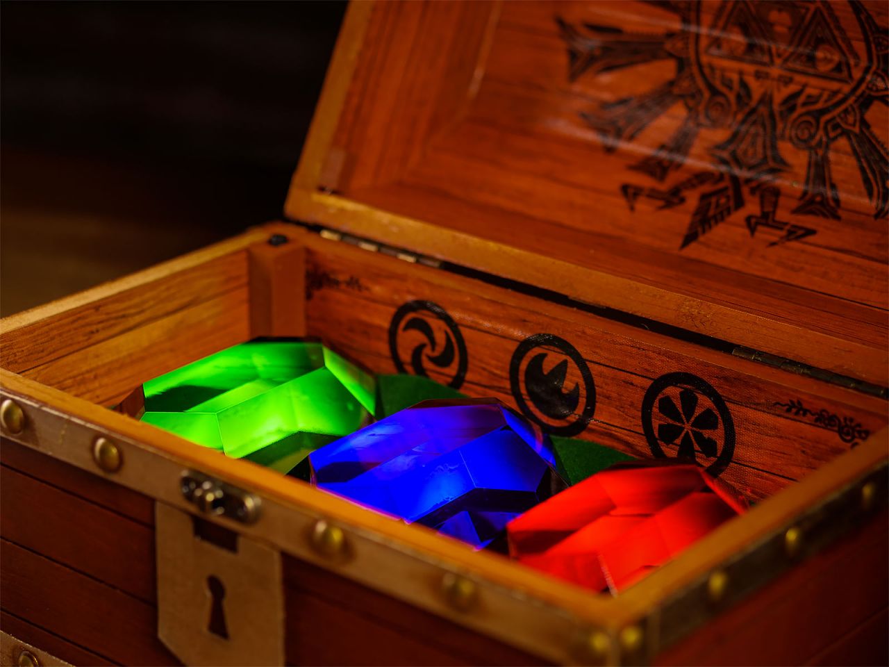 Zelda - Ruby Treasure Chest with Game Sound | Elbenwald