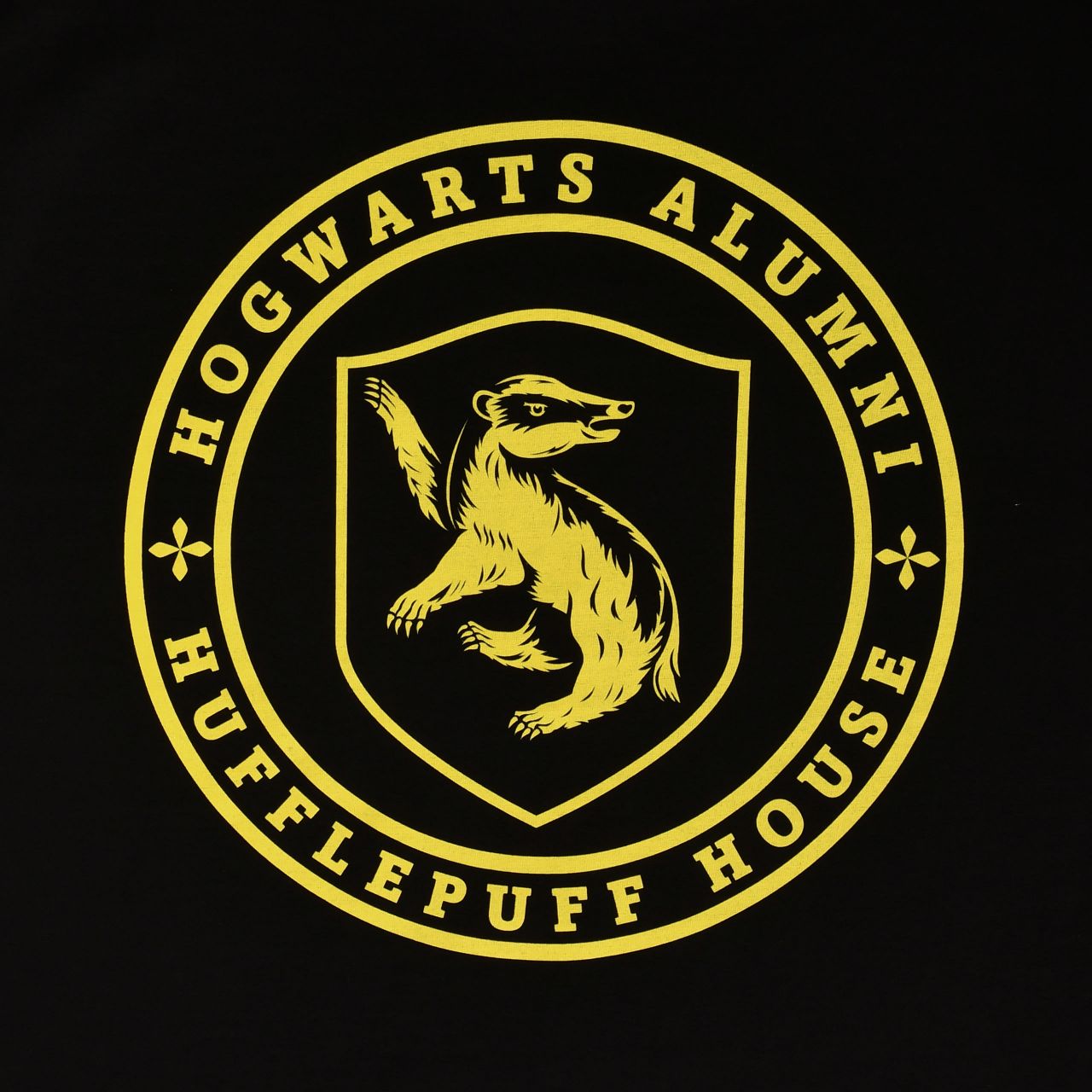 Hufflepuff Hogwarts Alumni T-Shirt black - Harry Potter | Elbenwald