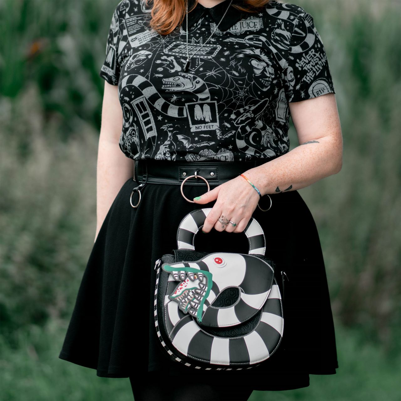 Beetlejuice - Sandworm Crossbody Bag | Elbenwald