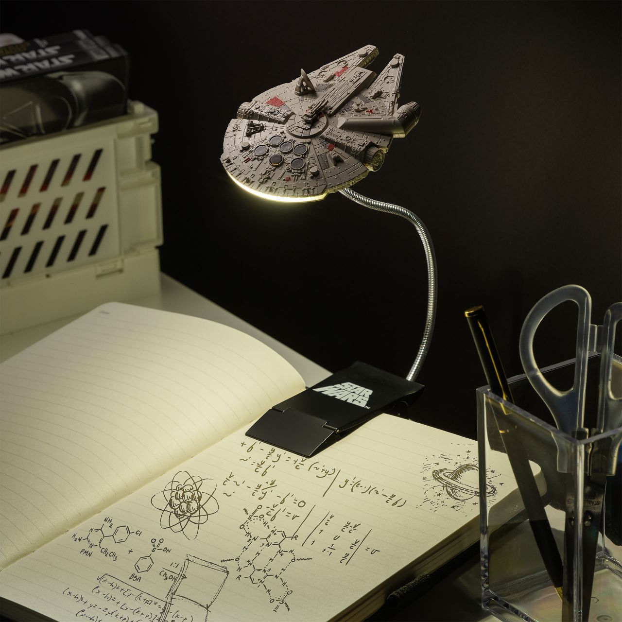 Star Wars - Millennium Falcon Reading Lamp | Elbenwald