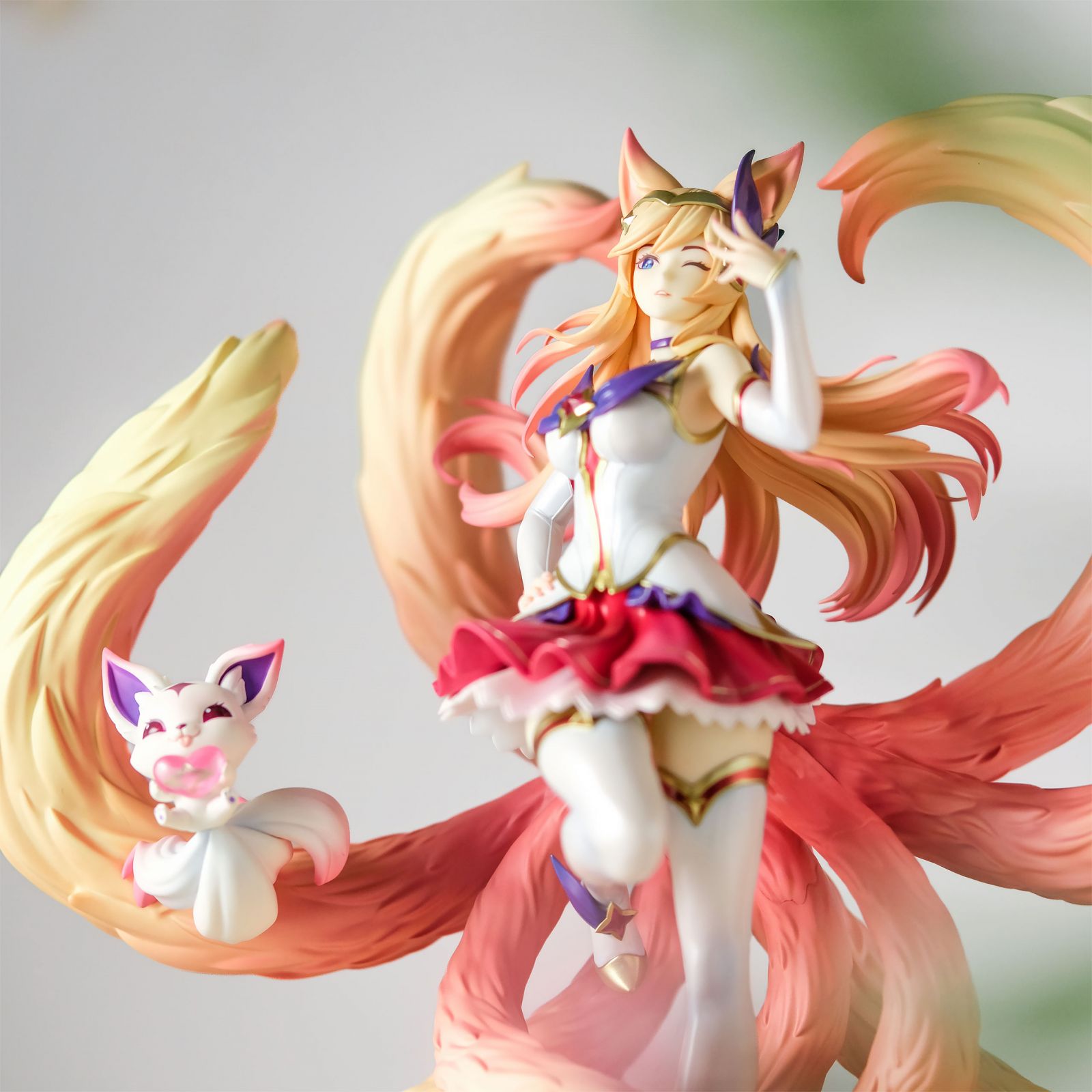 League of Legends - Star Guardian Ahri Statue | Elbenwald