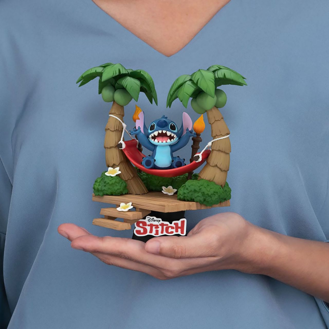 Stitch in Hängematte D-Stage Diorama - Lilo & Stitch | Elbenwald