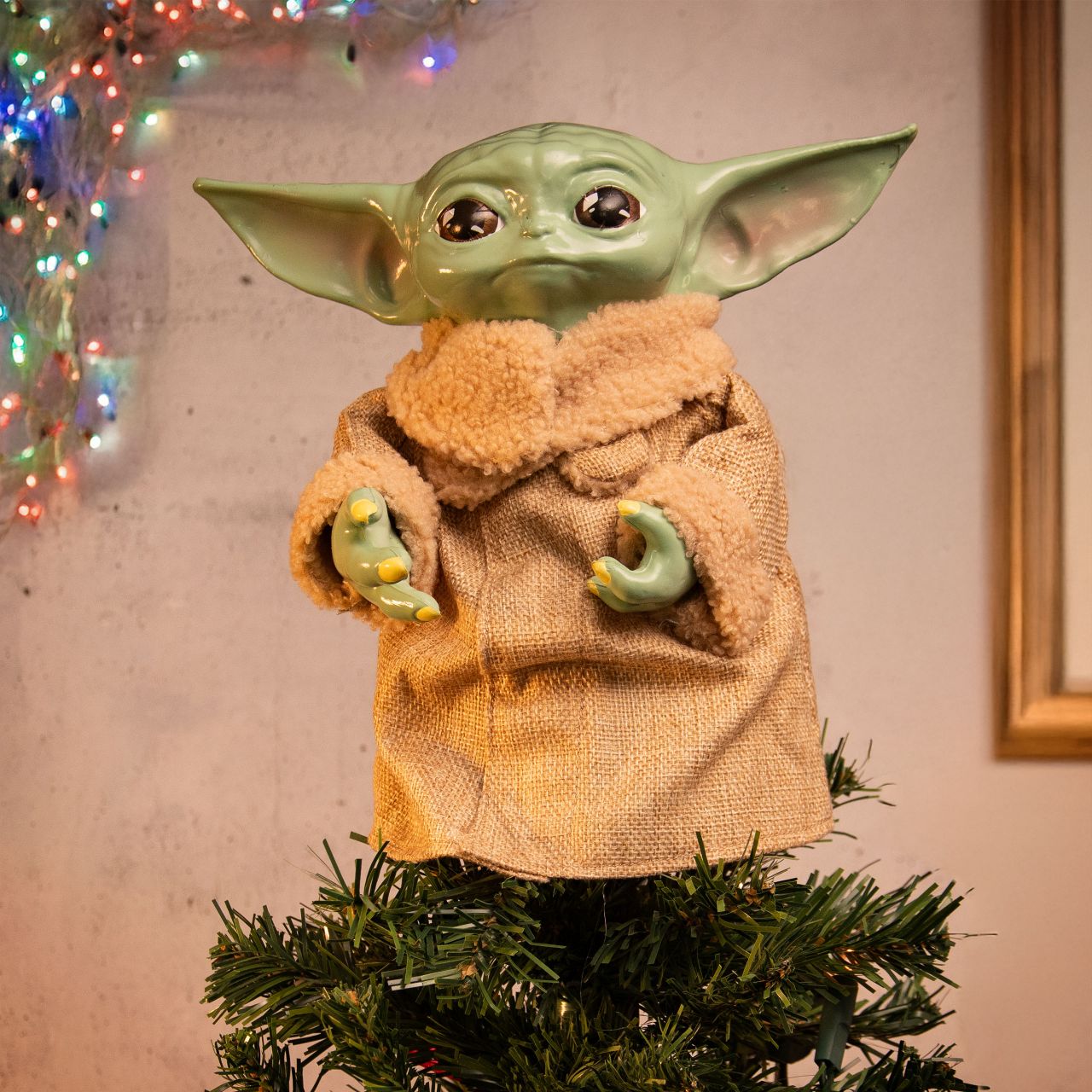 Star Wars The Mandalorian - Grogu Christmas Tree Topper | Elbenwald